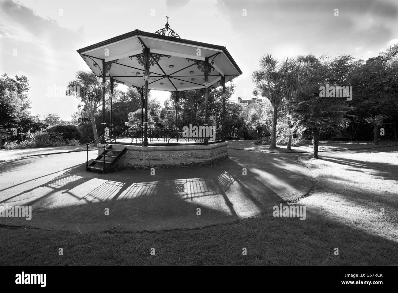 Columns stand Black and White Stock Photos & Images - Alamy