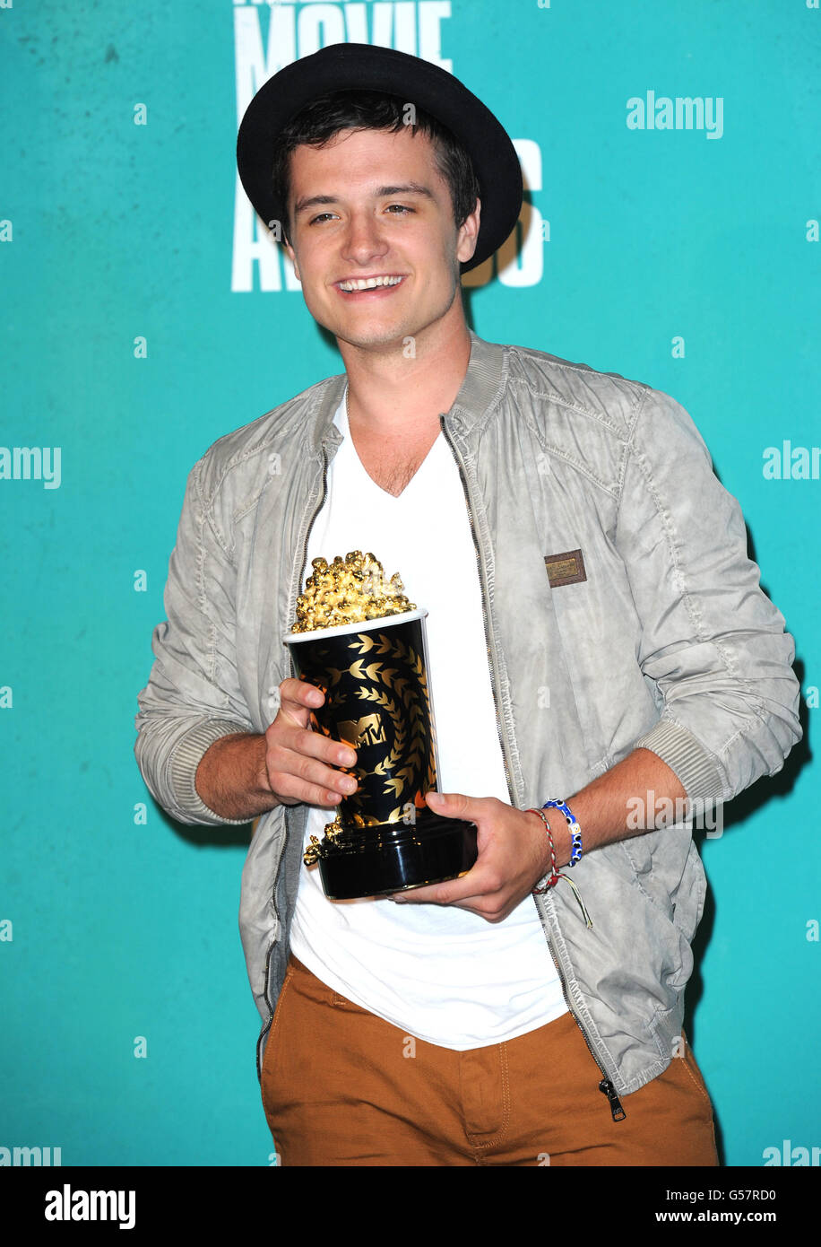 Josh Hutcherson backstage in the MTV Movie Awards Room 2012, Universal ...