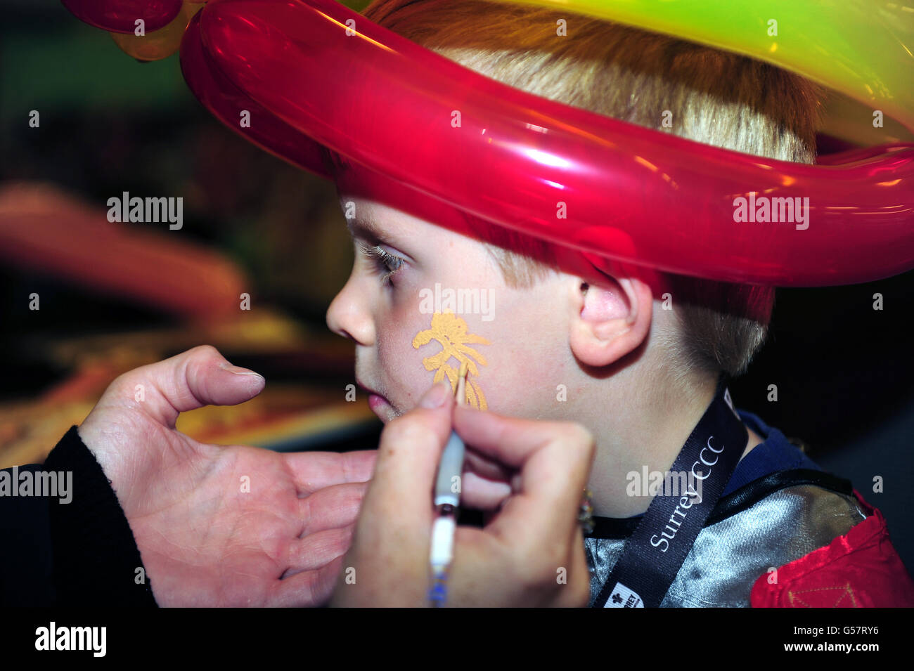 Cricket face hi-res stock photography and images - Alamy