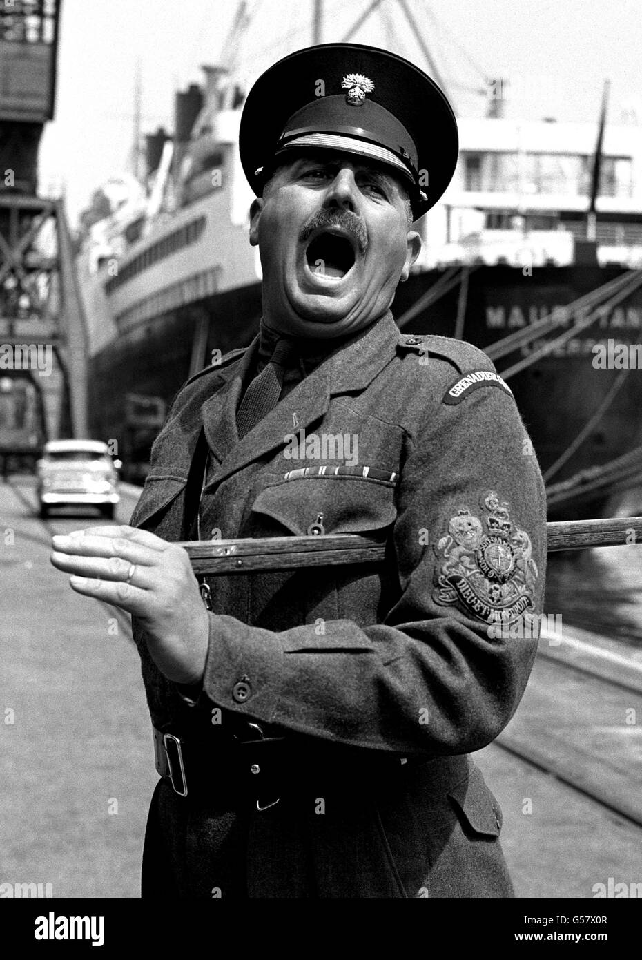 British army sergeant major Black and White Stock Photos & Images - Alamy