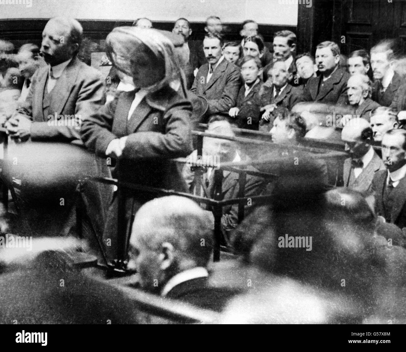 British Crime - Murder - Dr Crippen - Trial - London - 1910 Stock Photo ...