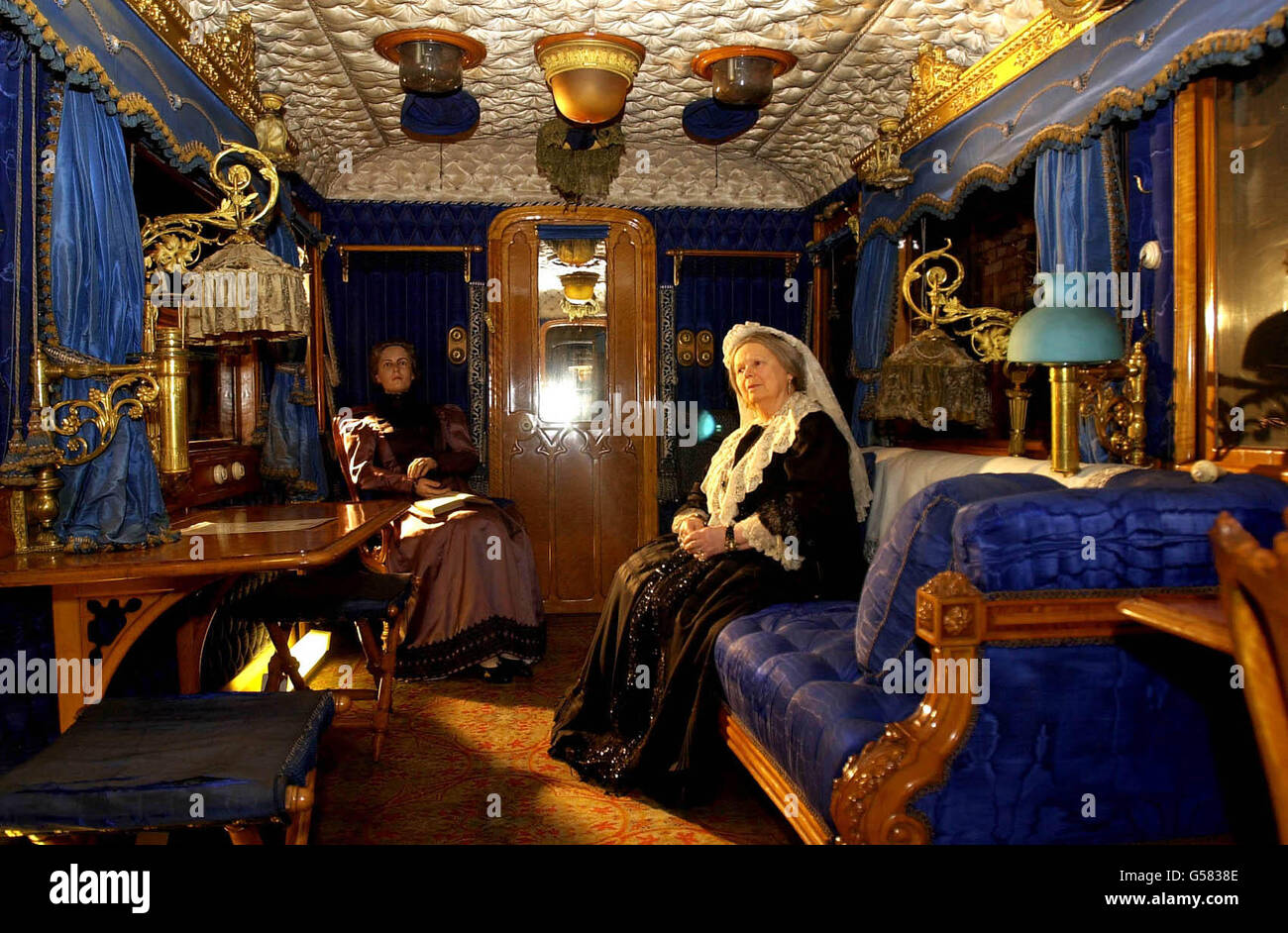 Queen victoria railway carriage hi-res stock photography and images - Alamy