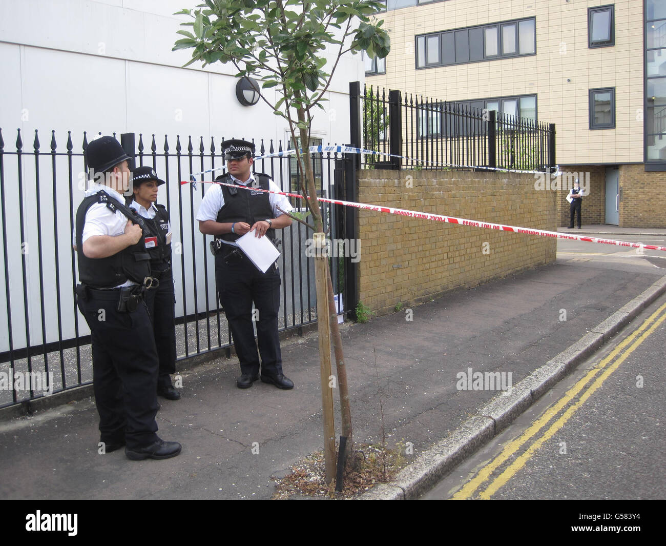 Ealing hospital in west london hi-res stock photography and images - Alamy