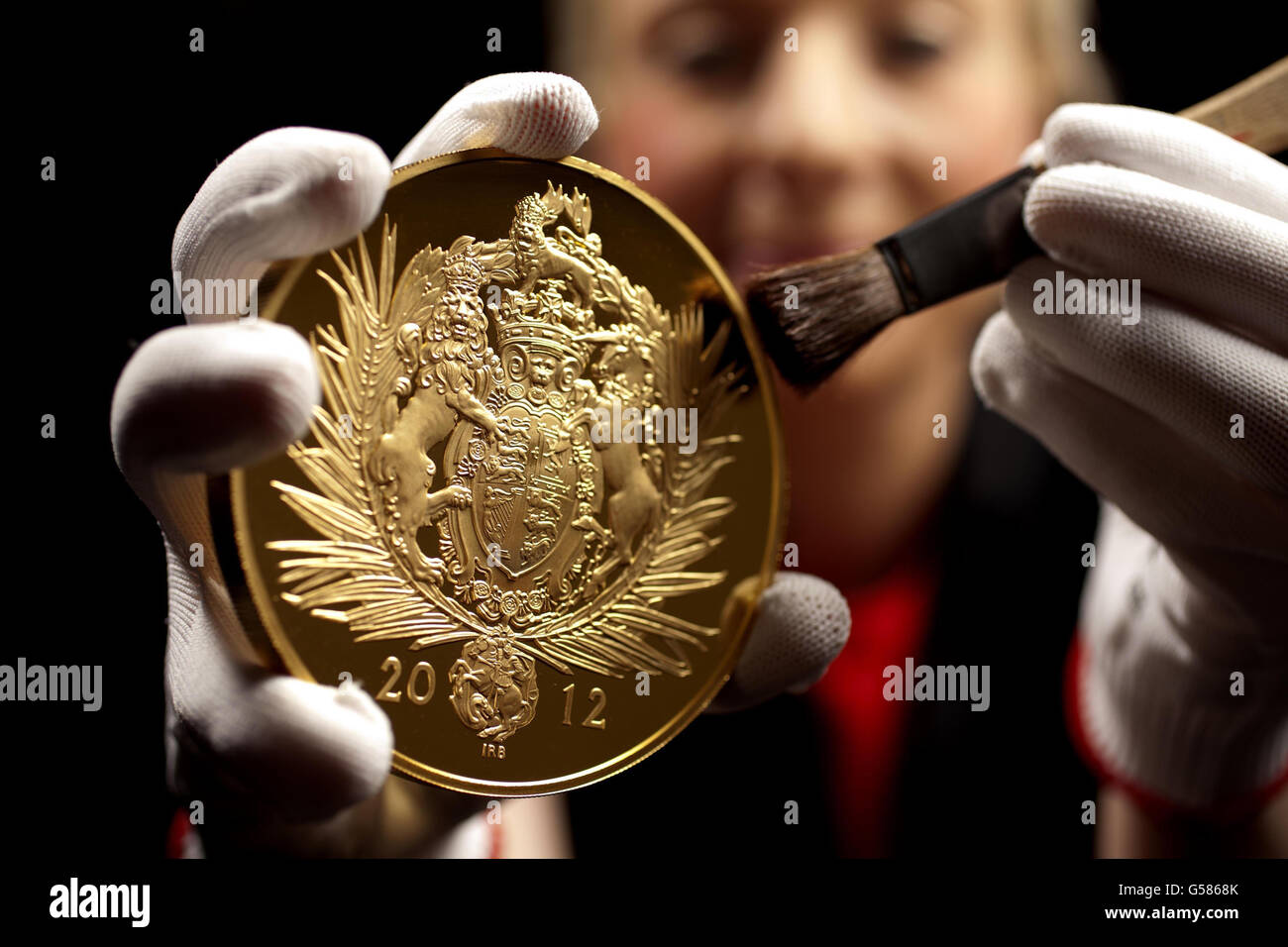 Jubilee kilo coins hi-res stock photography and images - Alamy