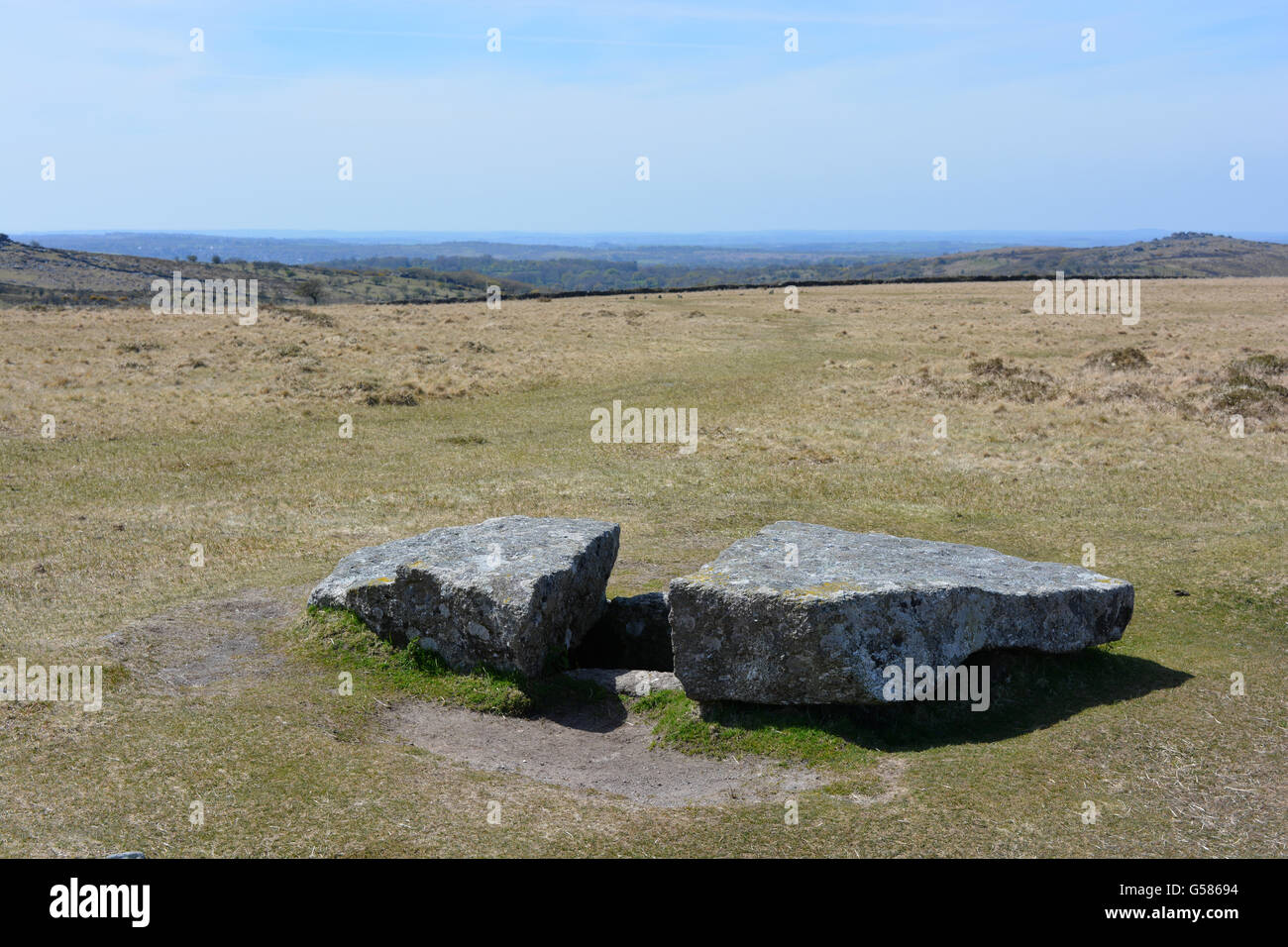 Stone lined burial Chamber, or cist, on Longash Common, Merrivale ...