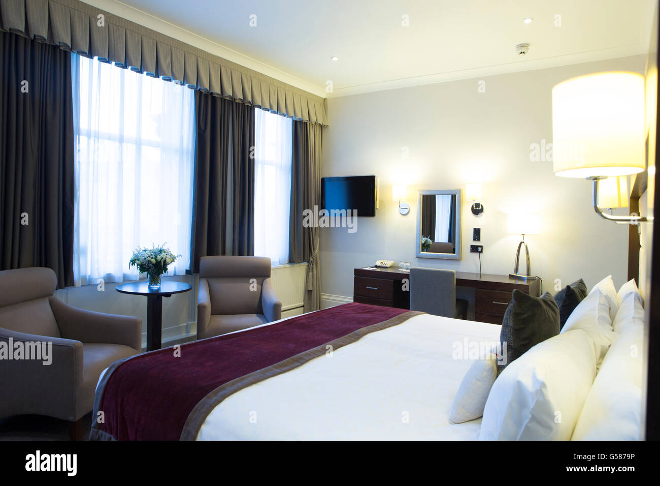 Image of a standard double hotel room Stock Photo - Alamy