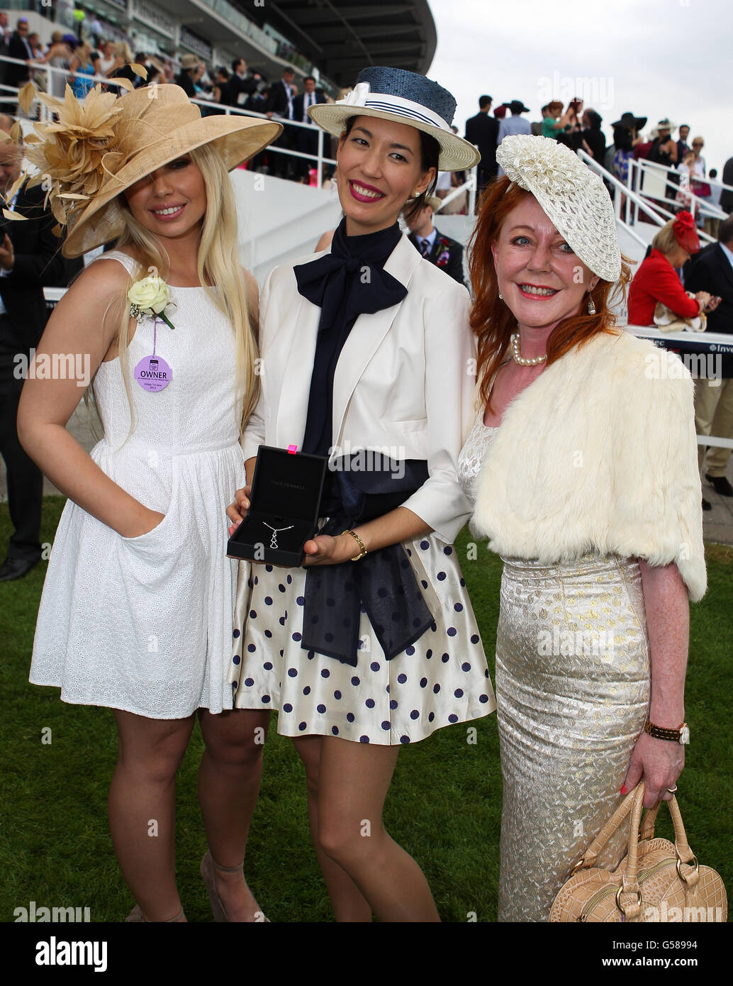 Lisa Tan from Melbourne, Australia (centre) after winning The What Best ...