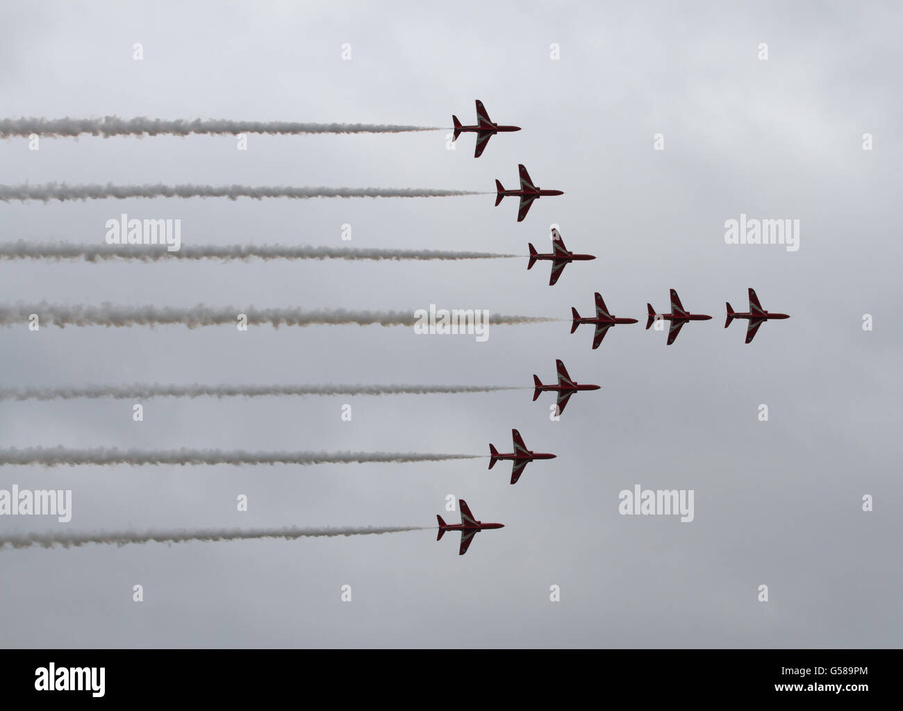 Team formation hi-res stock photography and images - Alamy