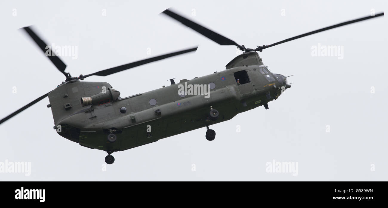 RAF Chinook Helicopter on display at Cosford Air Show Stock Photo - Alamy