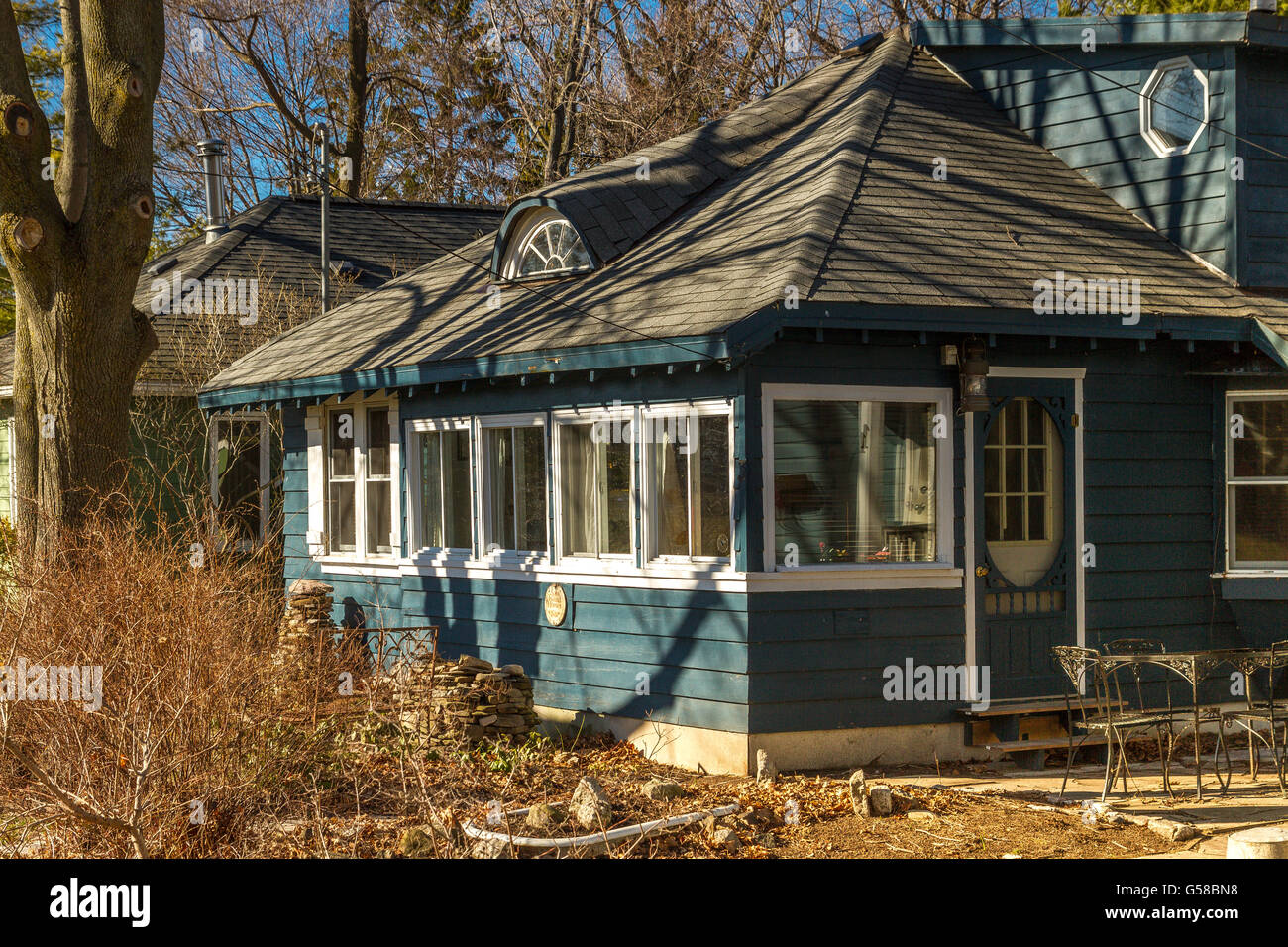 House On Toronto Island , Toronto Ontario Stock Photo - Alamy