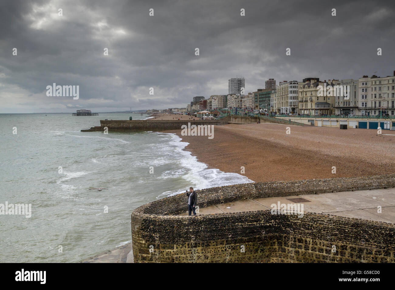 Defences wall beach hi-res stock photography and images - Alamy