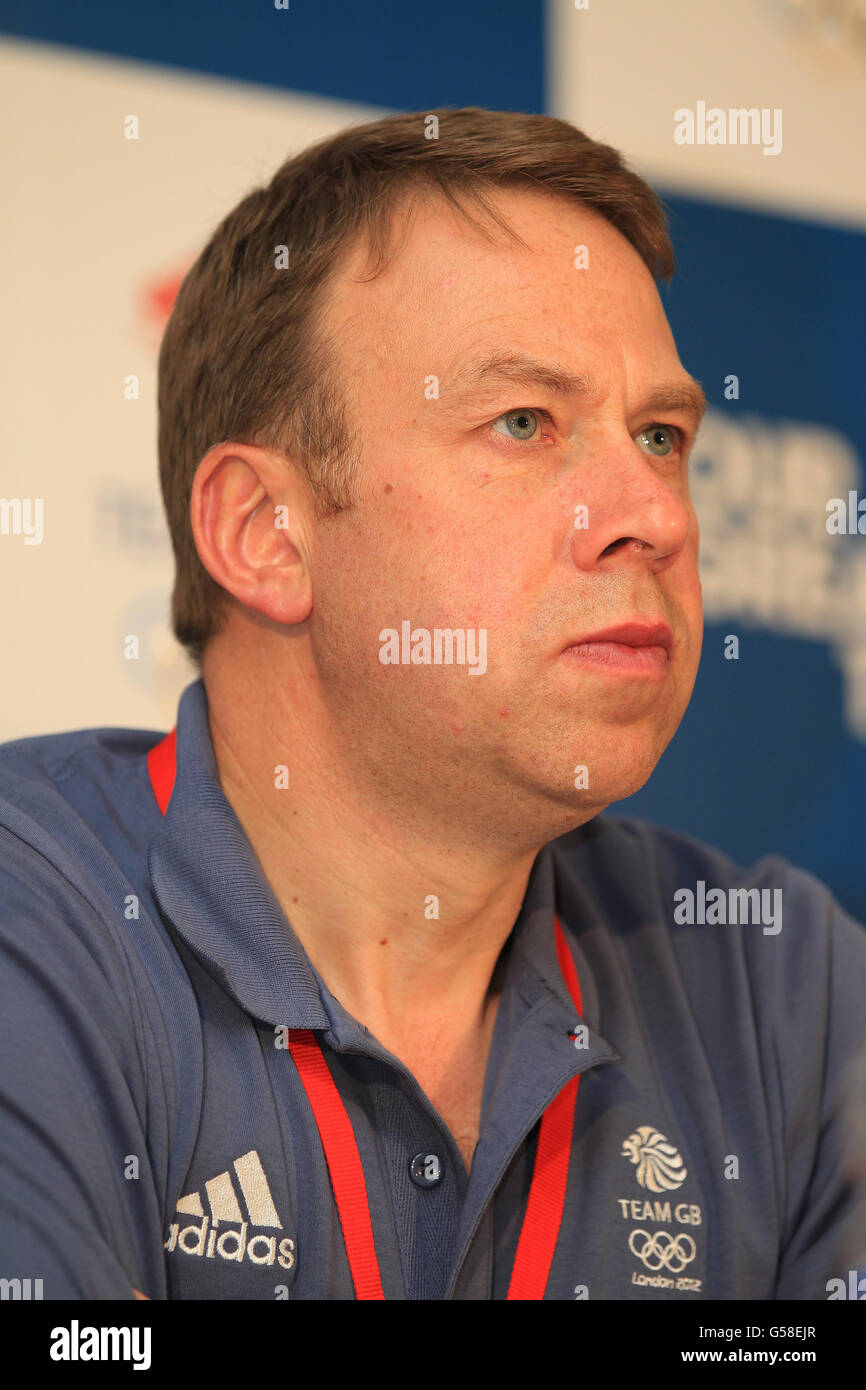 Andy hunt sailing hi-res stock photography and images - Alamy