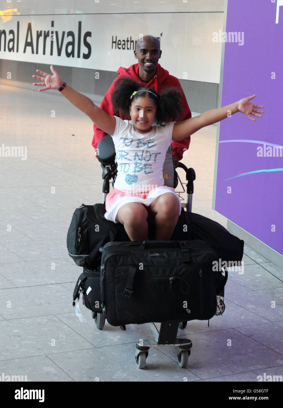 Athletics - Mo Farah at Heathrow Airport Stock Photo - Alamy