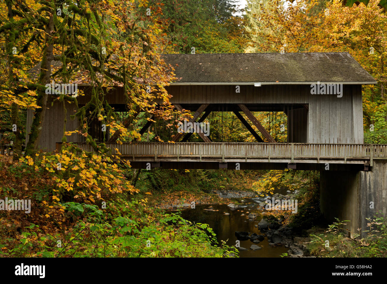Cedar bridge hi-res stock photography and images - Alamy