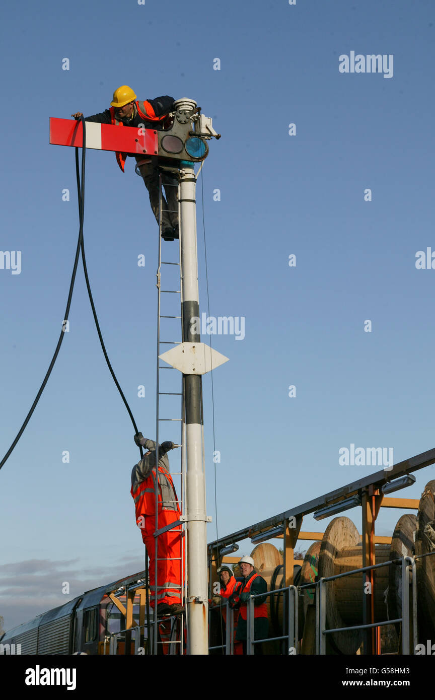 Cable laying train at Fenny Compton during the resignalling of the ...