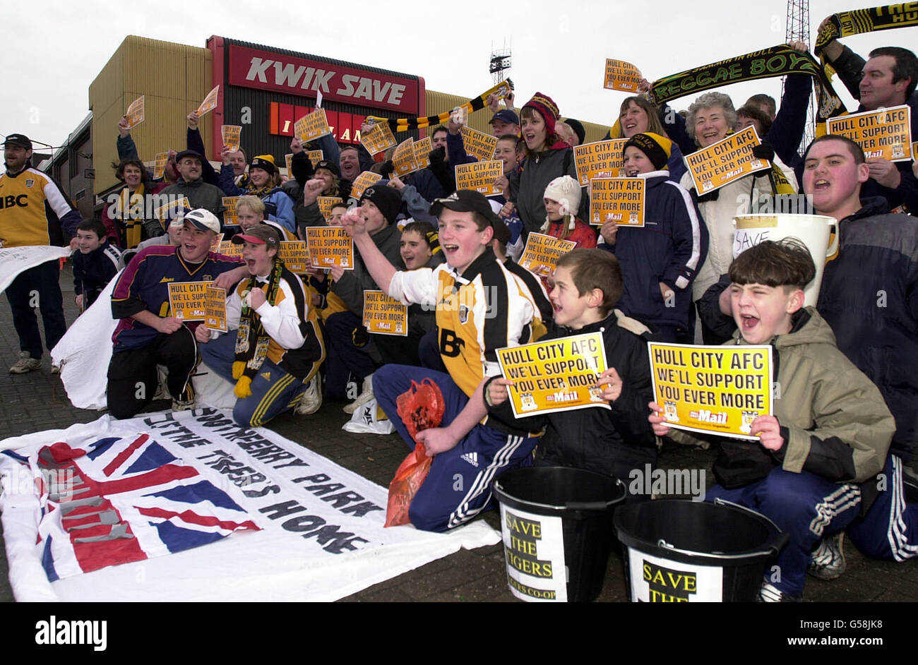 Nationwide division three game boothferry park hi-res stock photography ...