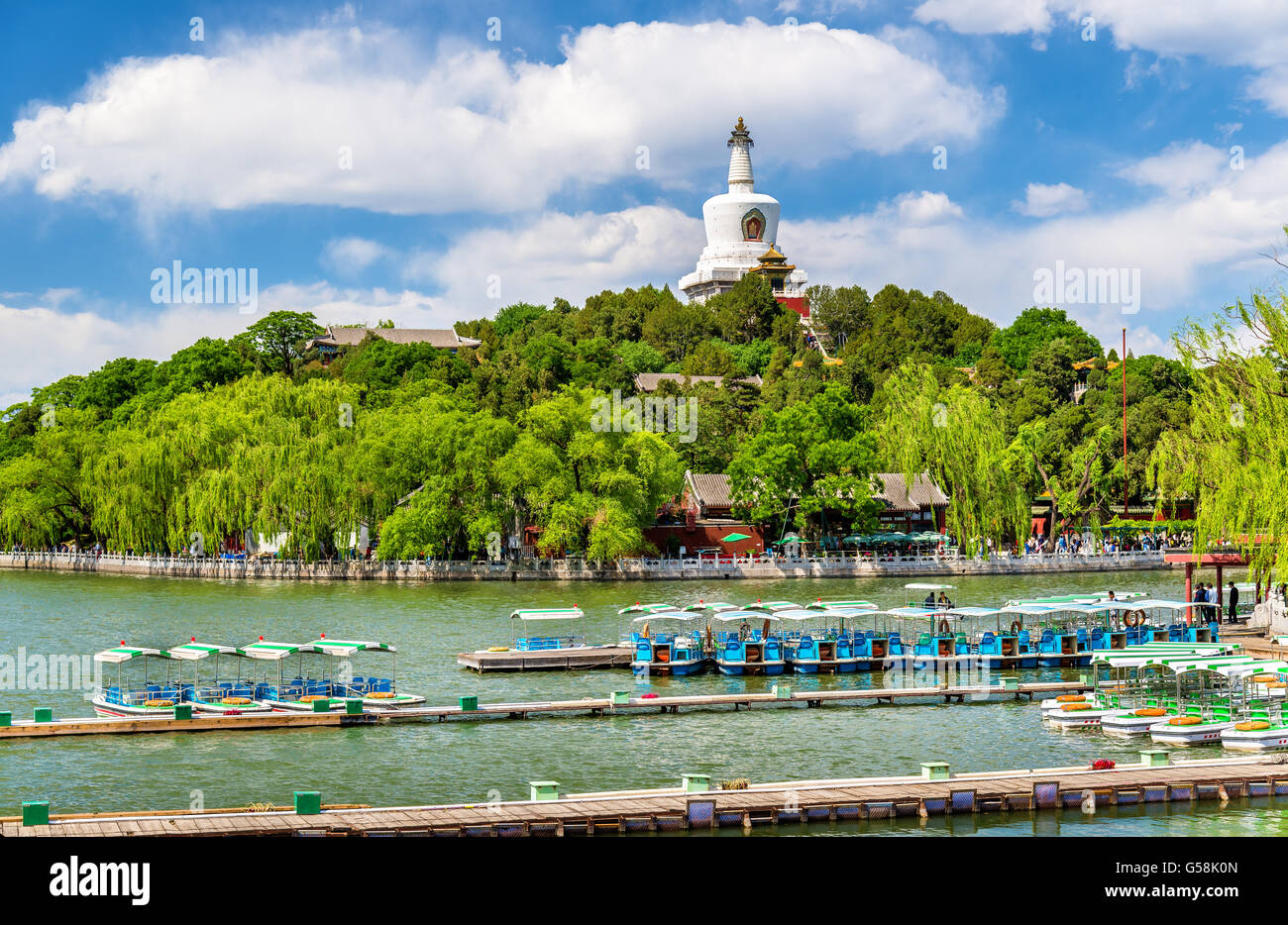 View of Jade Island with White Pagoda in Beihai Park - Beijing Stock ...