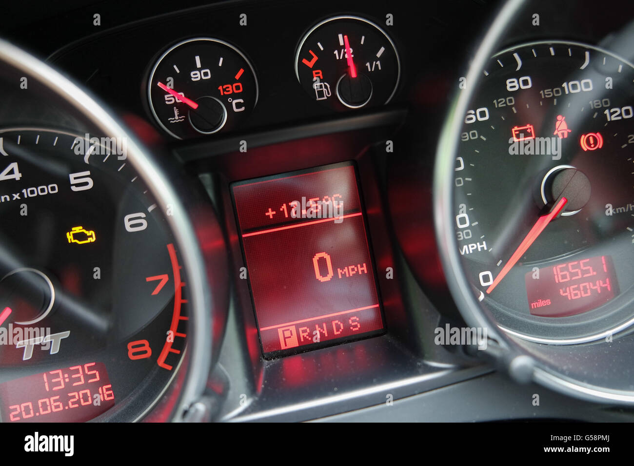 Car dash board hi-res stock photography and images - Alamy