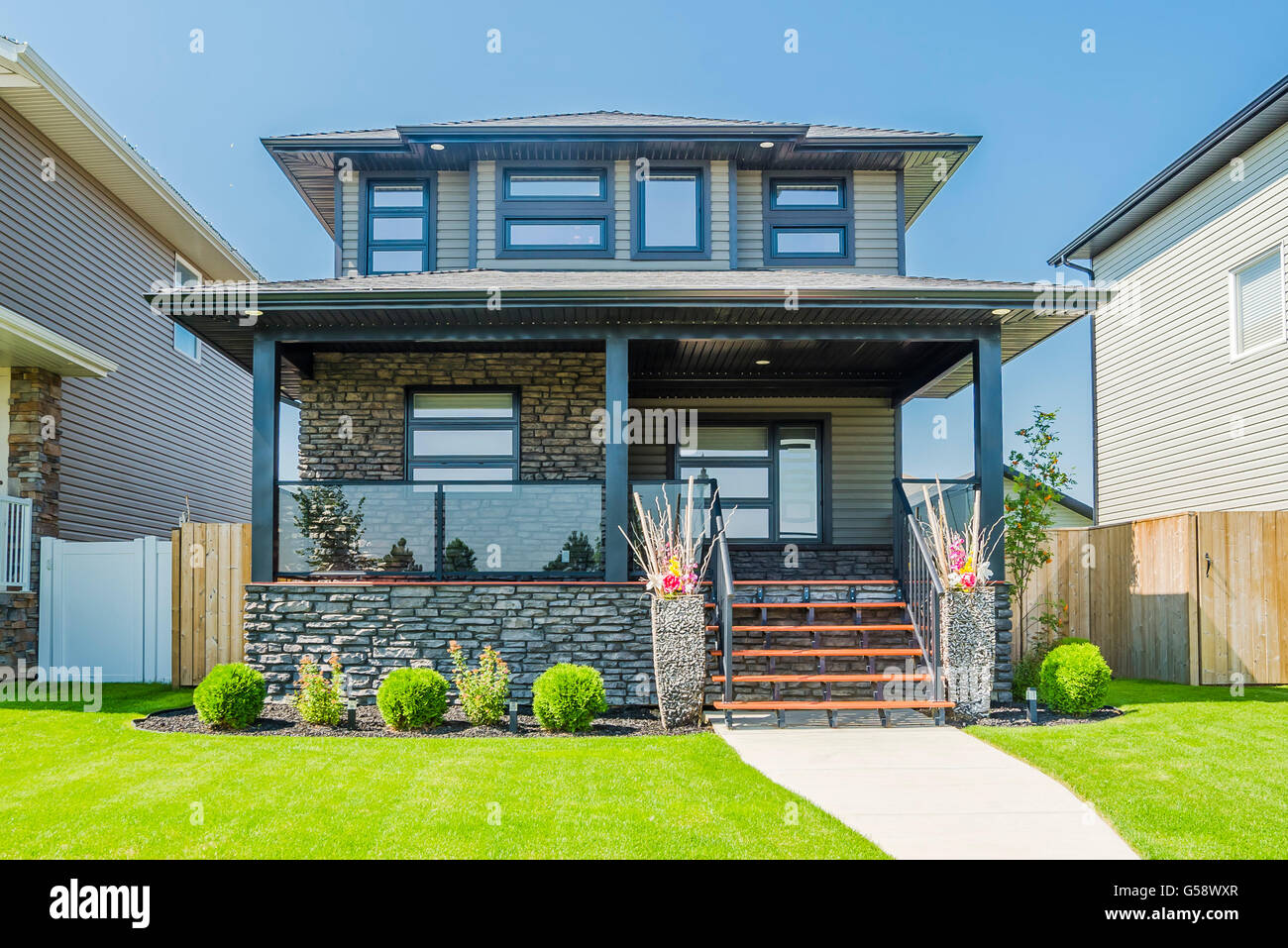 Real Estate Home exterior Photo Stock Stock Photo - Alamy