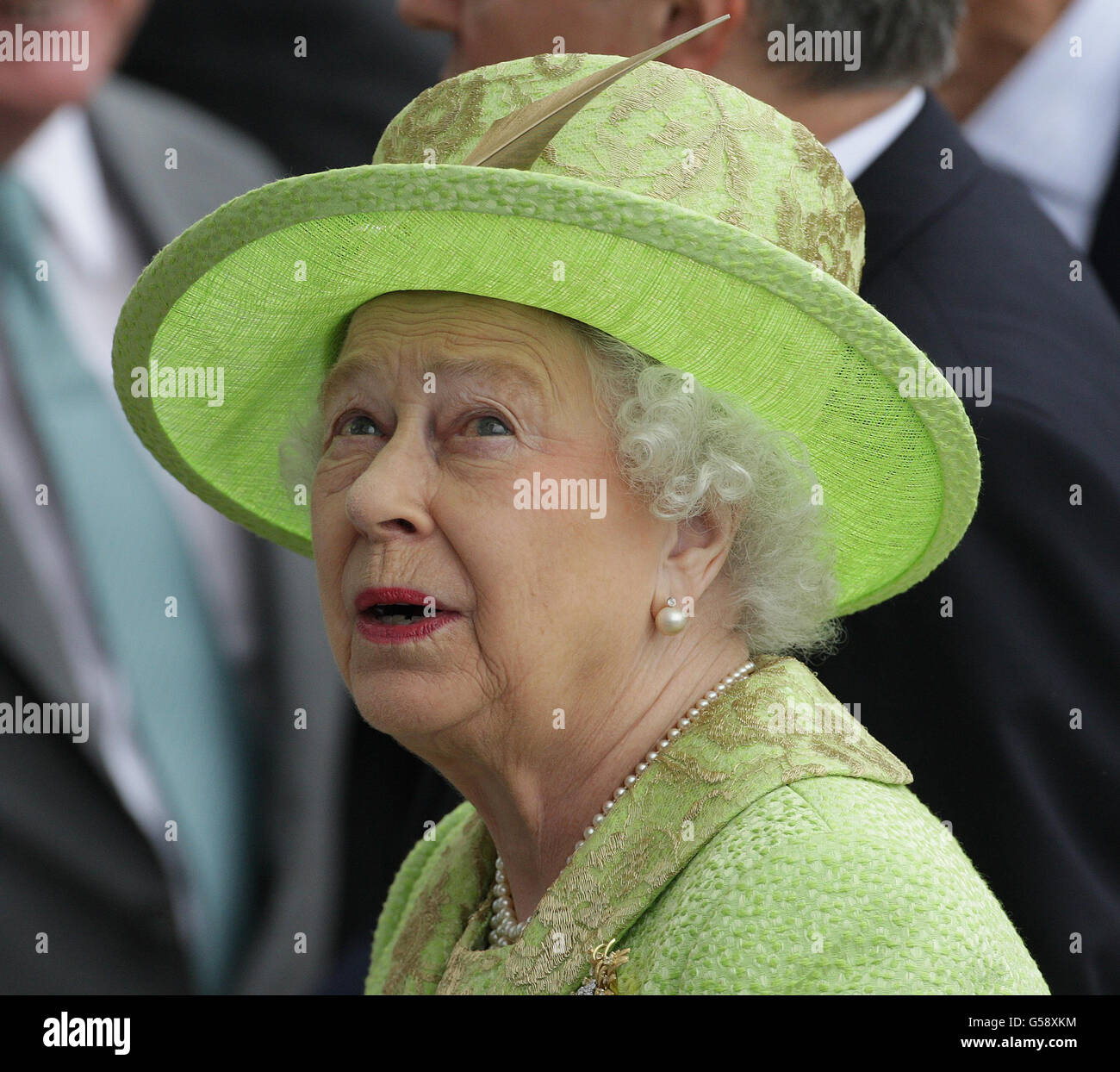 Queen elizabeth ii arrives at the titanic centre in belfast hi-res ...