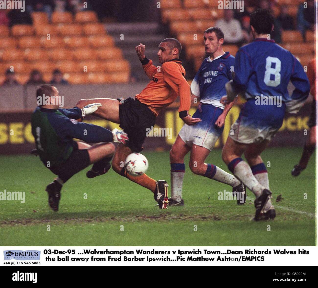 Dean richards wolverhampton hi-res stock photography and images - Alamy