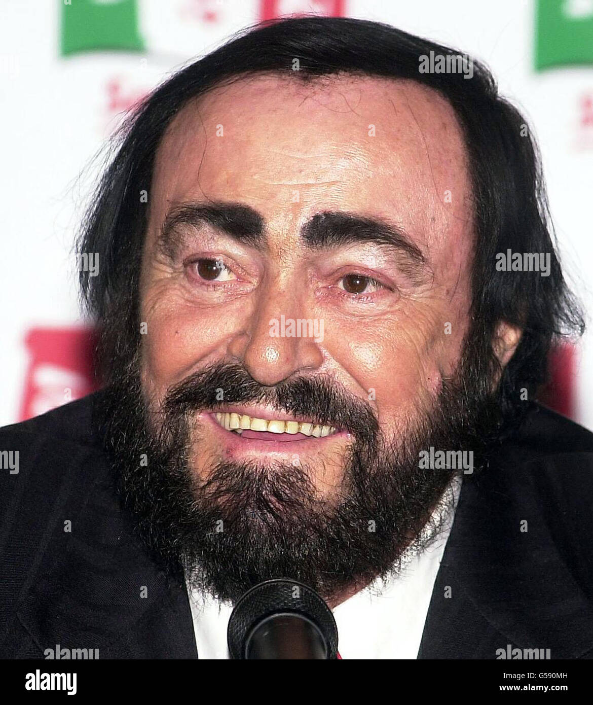 Luciano Pavarotti Leone Magiera, Luciano Pavarotti & New Philharmonia