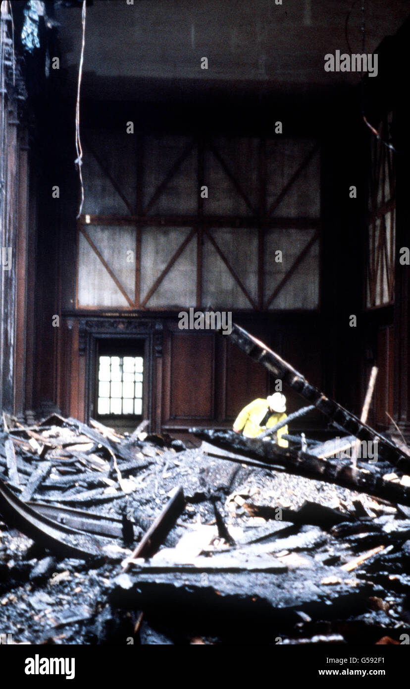 Hampton court fire hi-res stock photography and images - Alamy