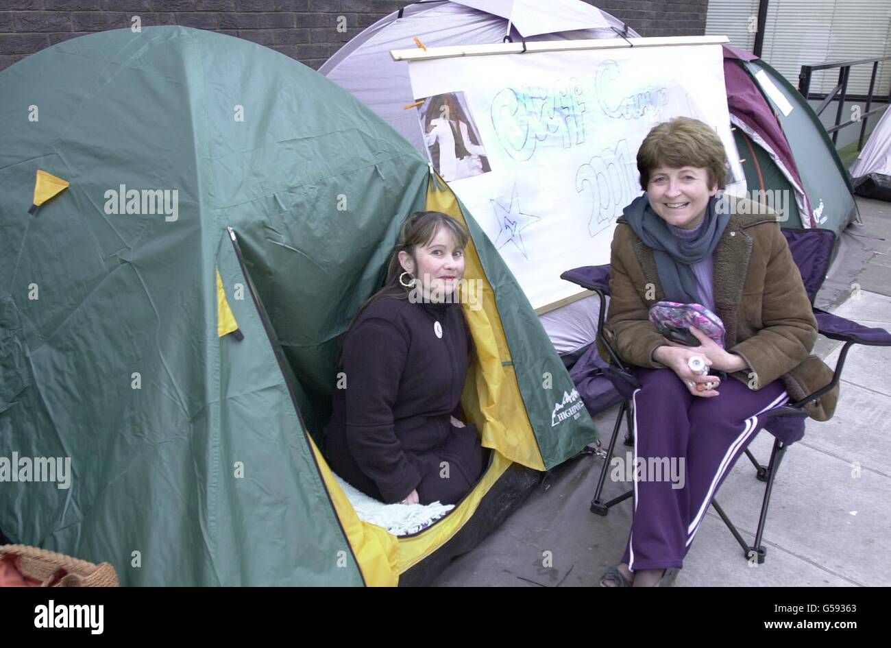 London Cliff Richard fans Stock Photo - Alamy