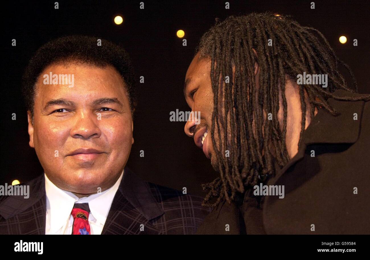 Boxing muhammad ali knockout hi-res stock photography and images - Alamy
