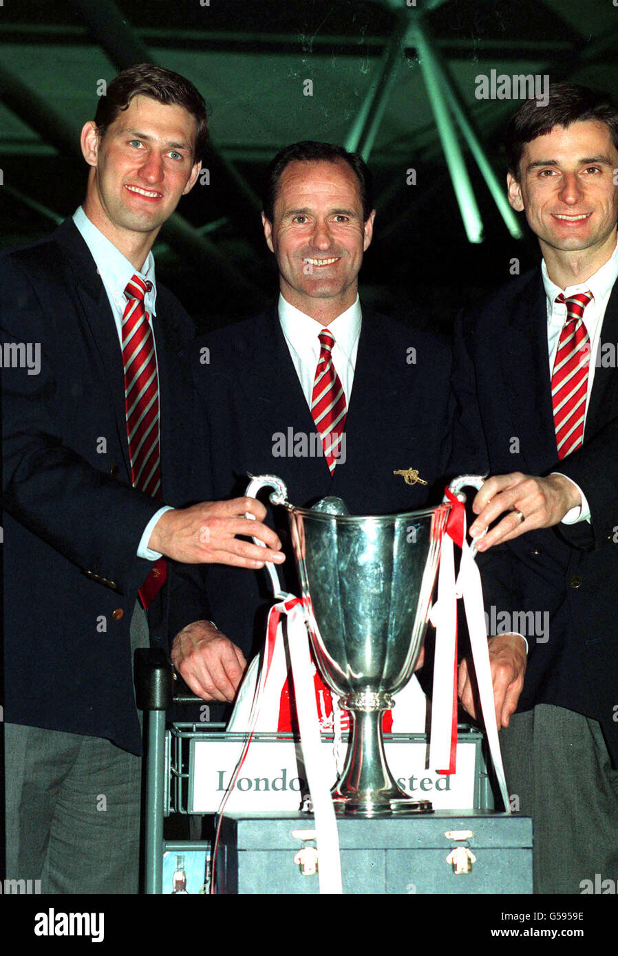 Arsenal Cup Winners Stock Photo - Alamy