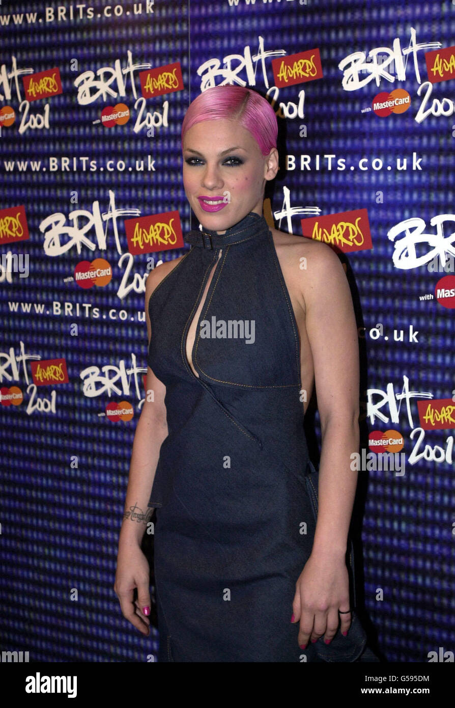 Brit awards 2001 party hi-res stock photography and images - Alamy