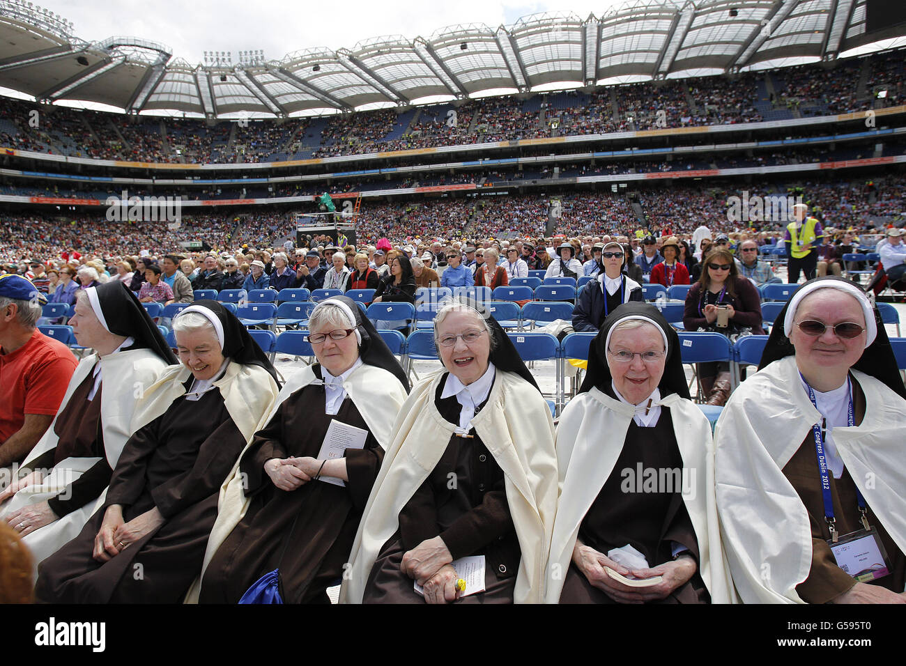 Statio orbis hi-res stock photography and images - Alamy