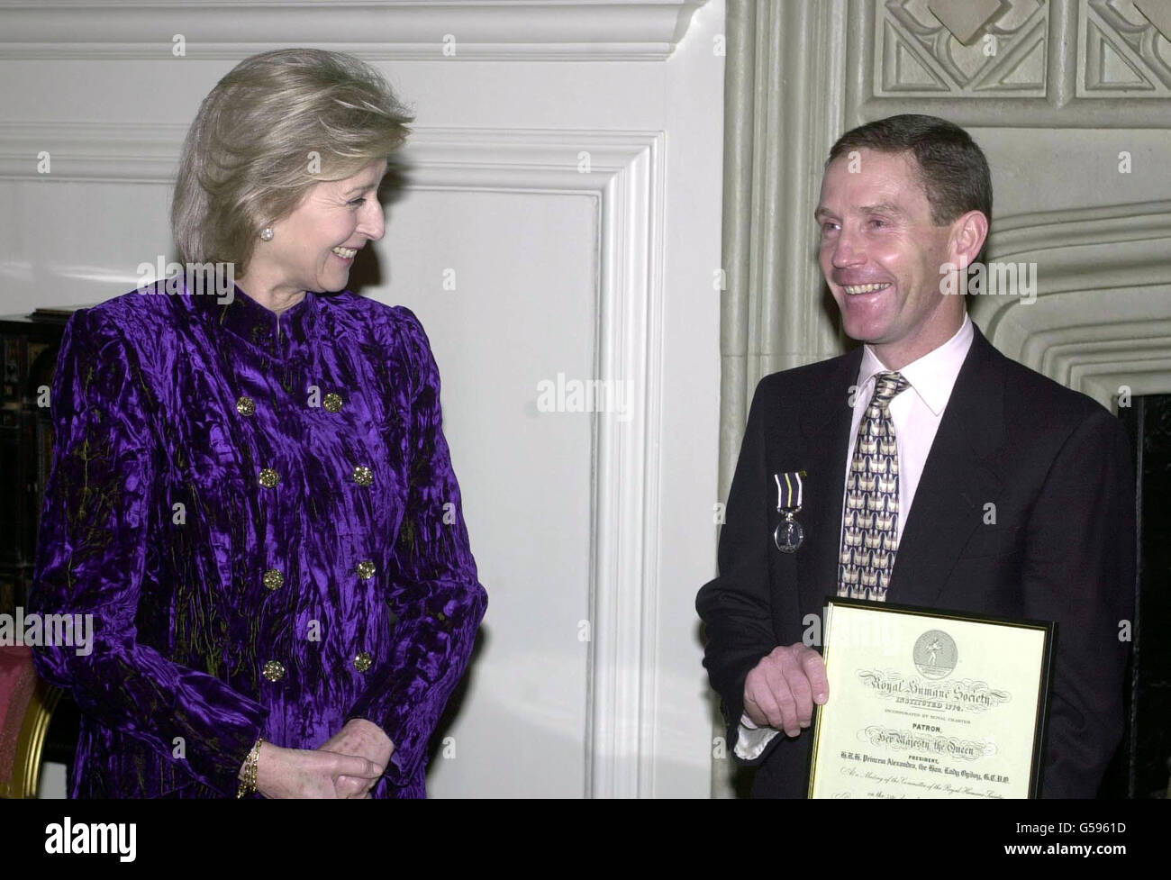 Former royal jockey hi-res stock photography and images - Alamy