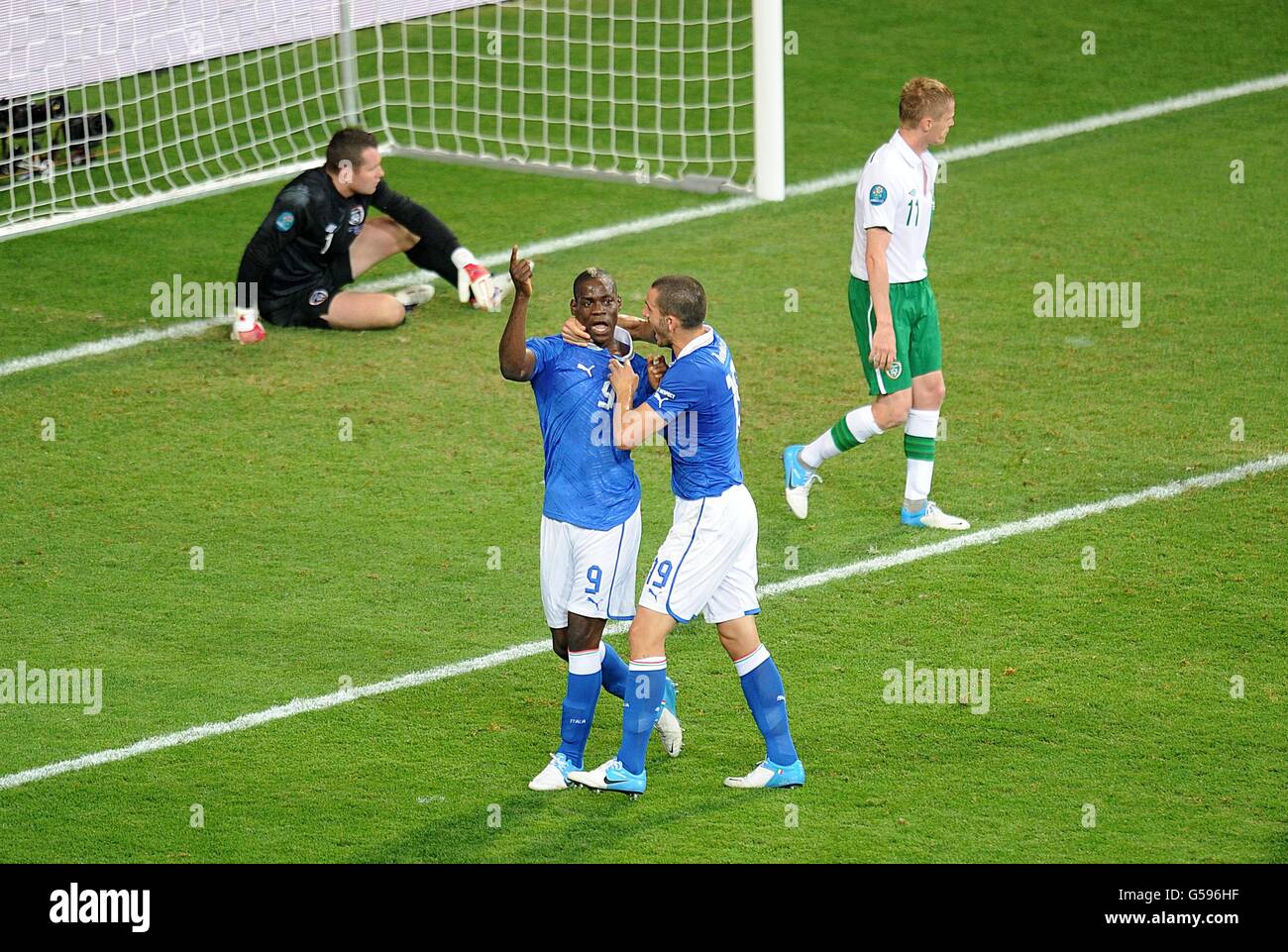 Leonardo bonucci goal hi-res stock photography and images - Alamy