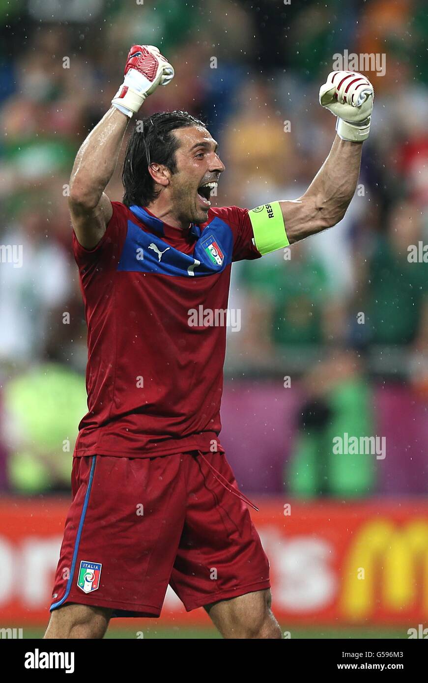 Soccer - UEFA Euro 2012 - Group C - Italy v Republic of Ireland ...