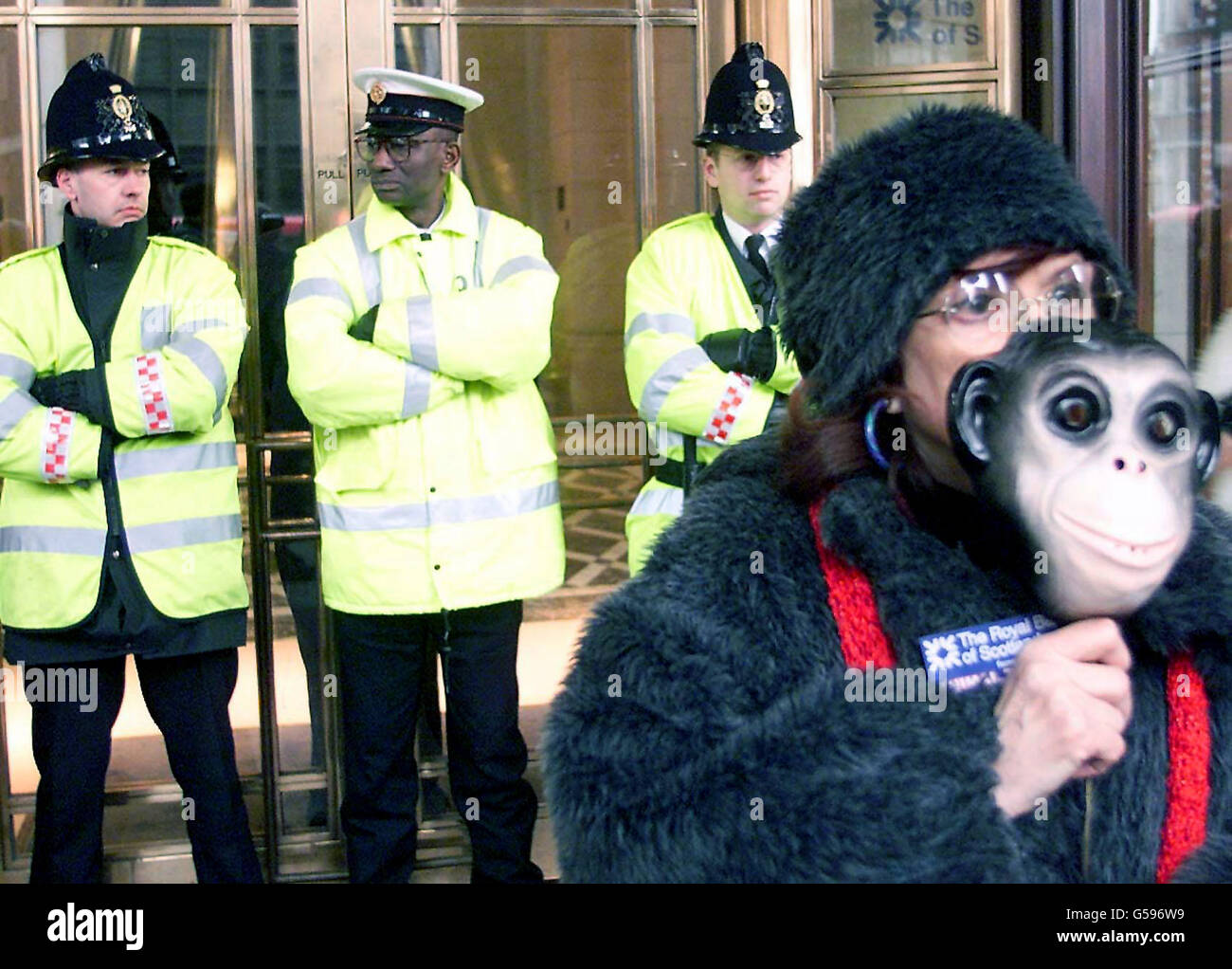 Animal testing monkey injection hi-res stock photography and images - Alamy