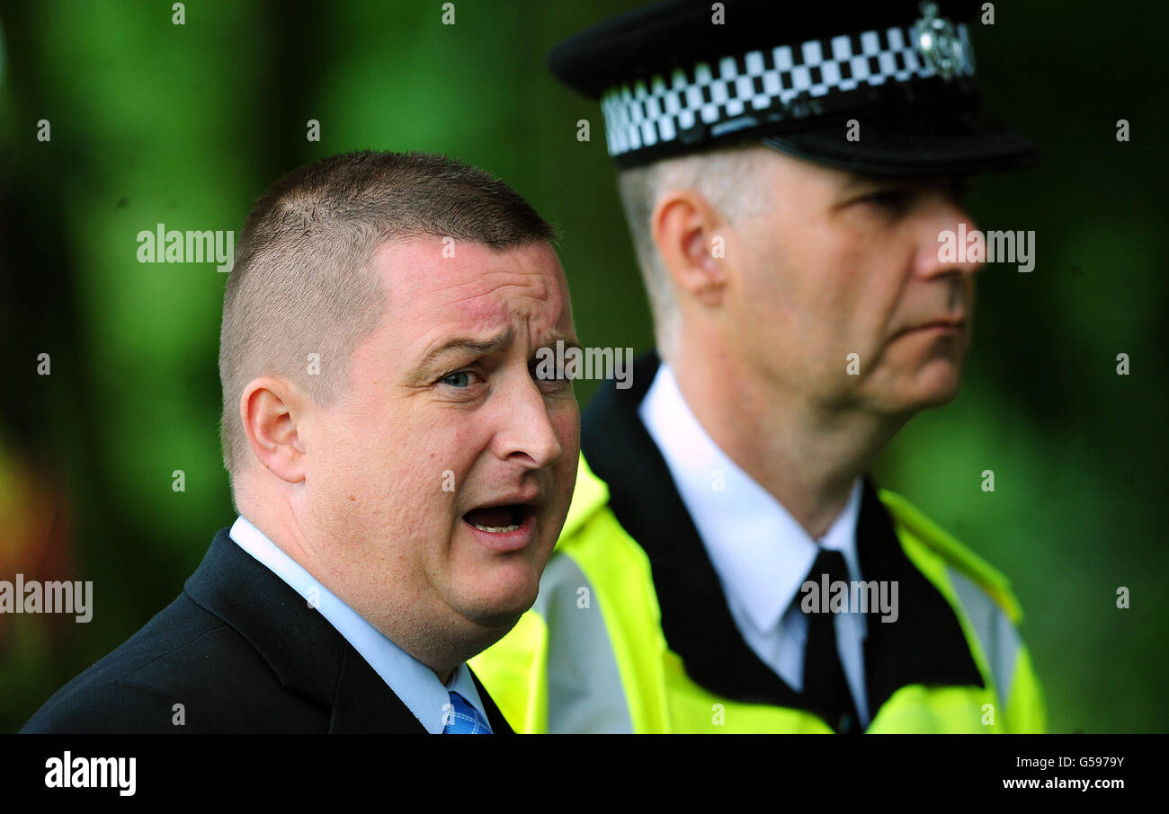 City inspector hi-res stock photography and images - Alamy