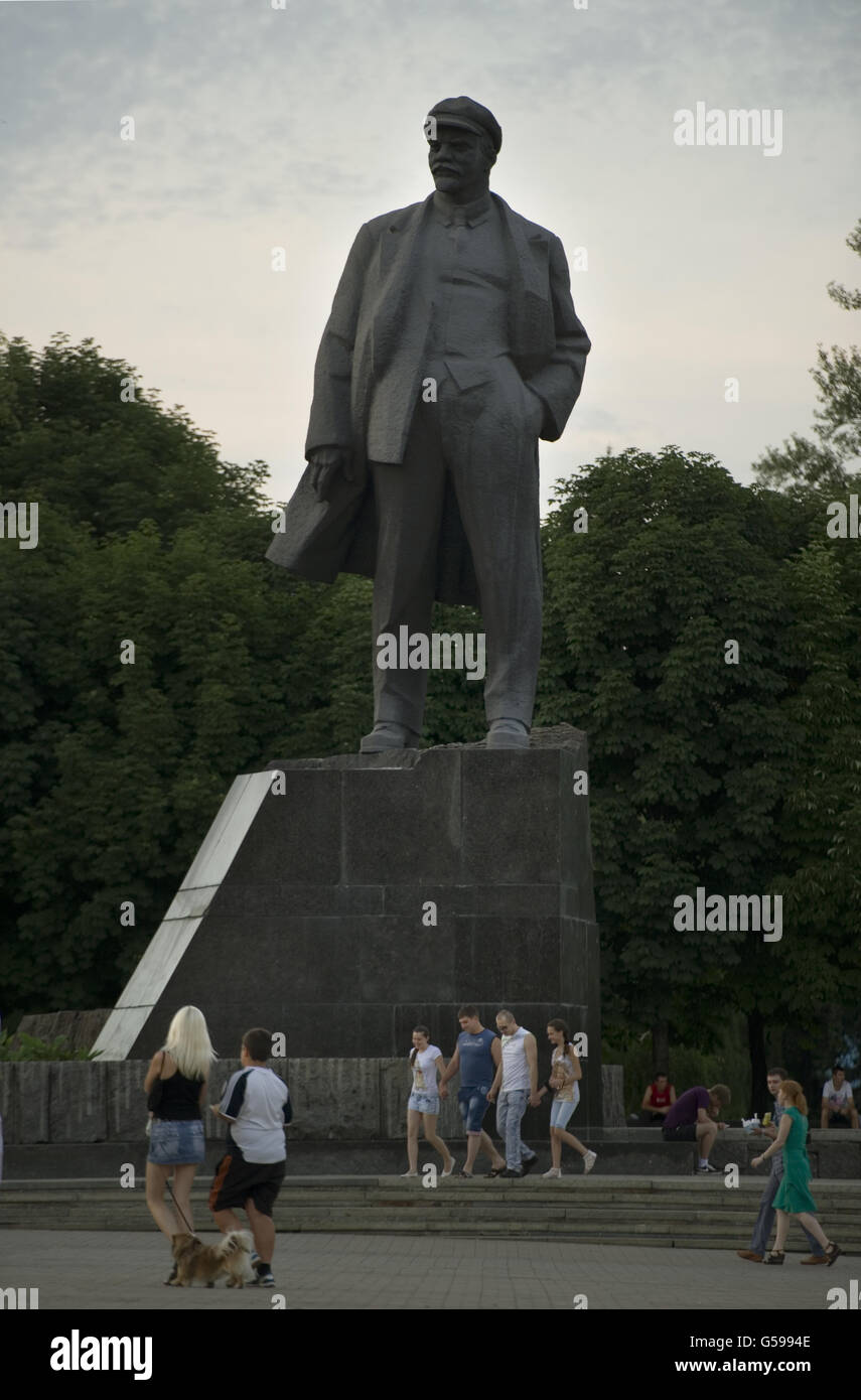 Travel Stock - Donetsk - Ukraine. A statue of Lenin in Lenin Square ...