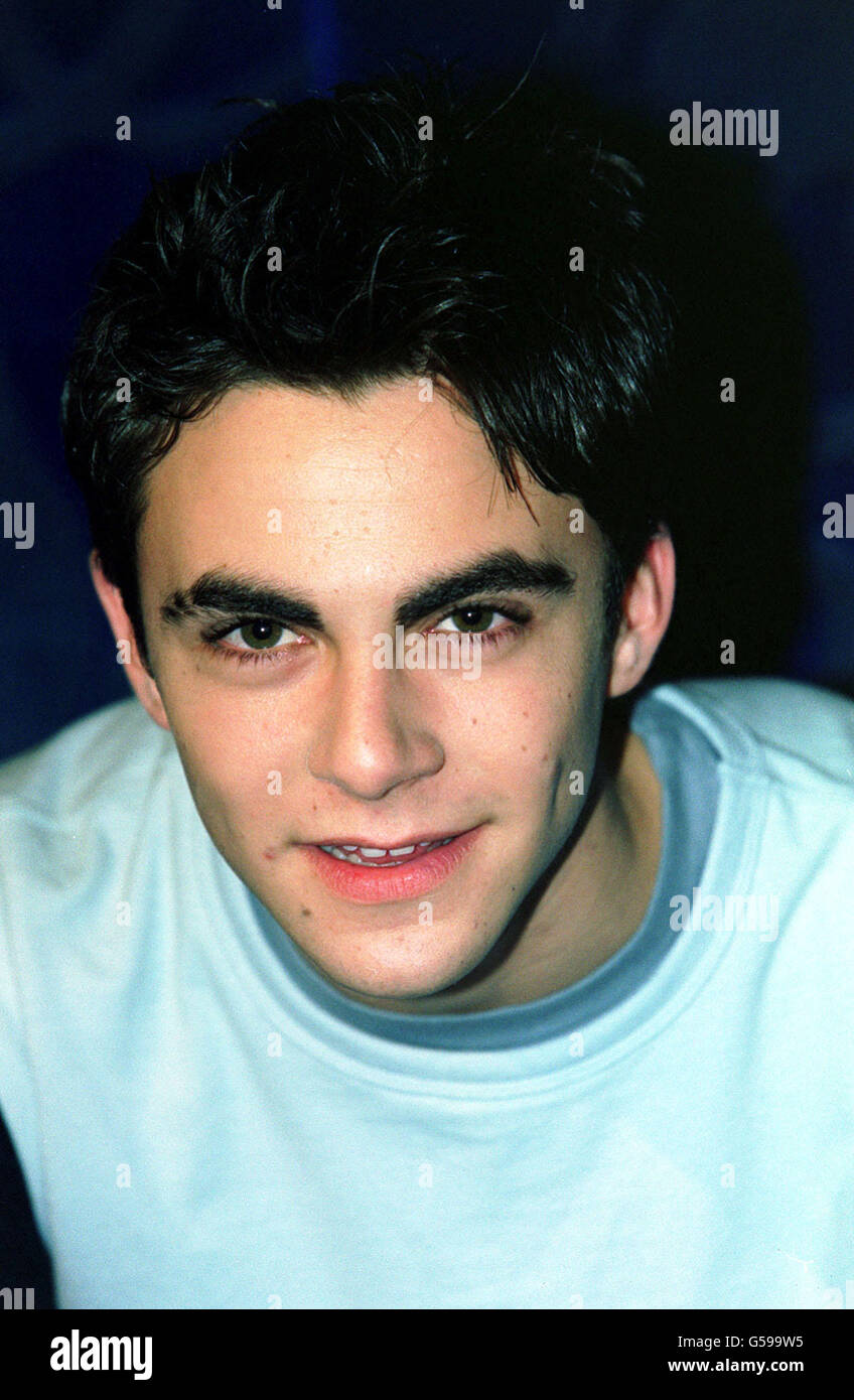 Actor and singer sam bloom hi-res stock photography and images - Alamy