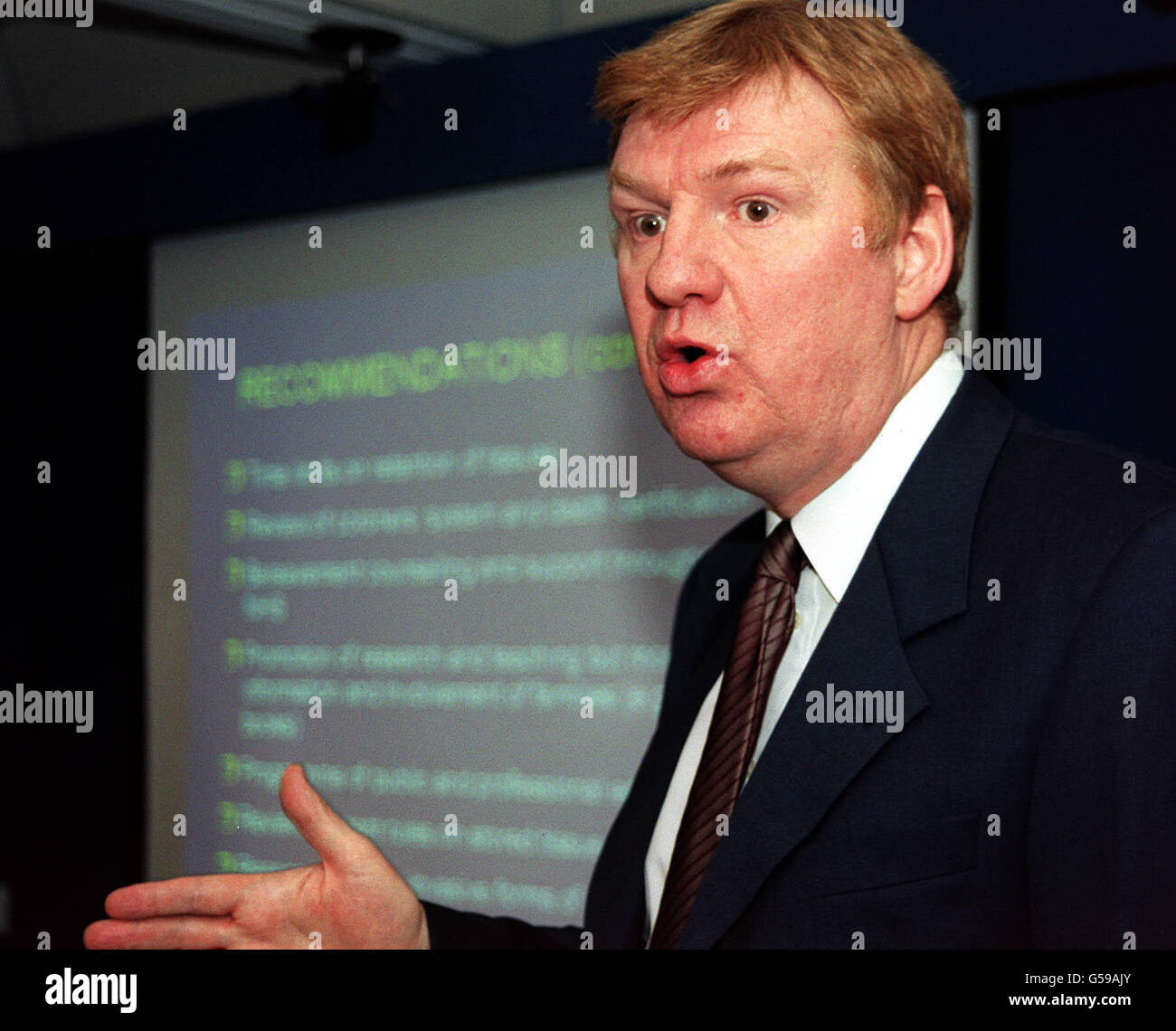 Chief medical officer liam donaldson hi-res stock photography and ...