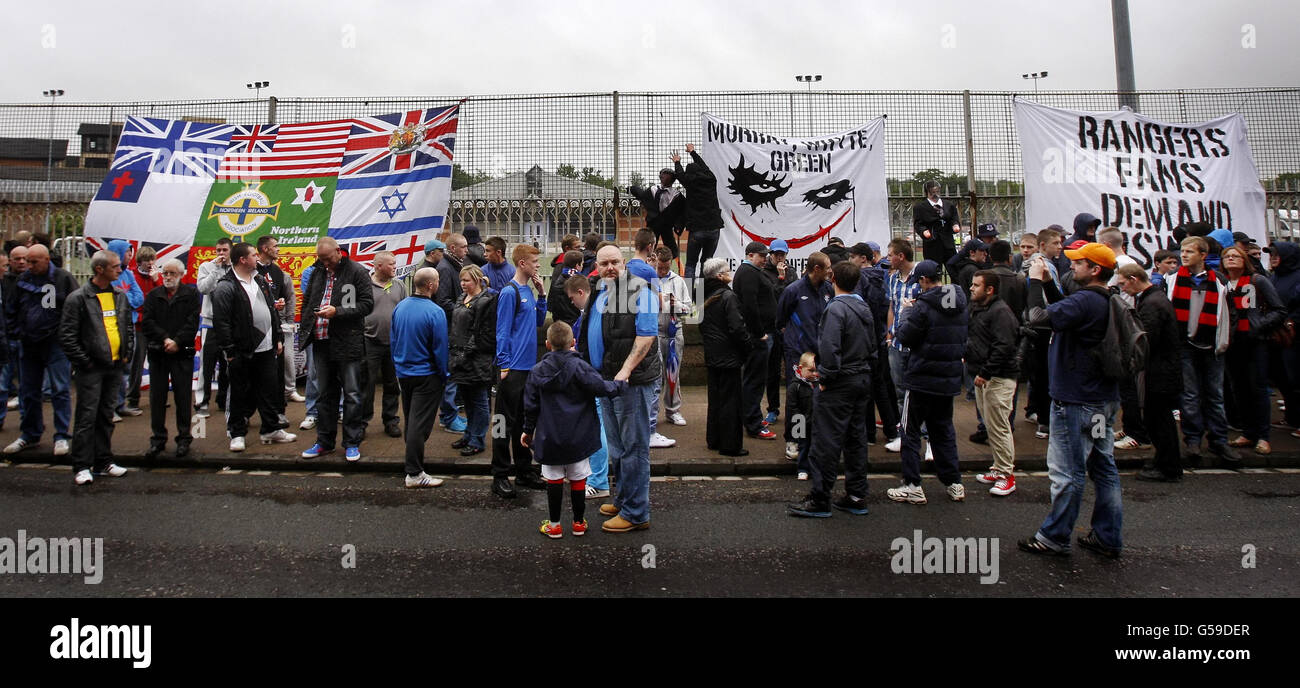 Rangers fans protest outside ibrox stadium hi-res stock photography and ...