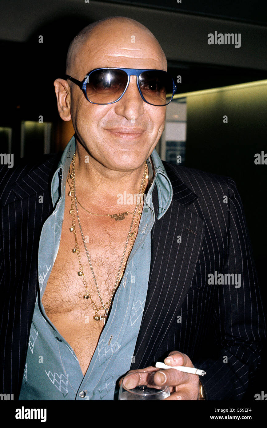 Telly savalas and kojak hi-res stock photography and images - Alamy