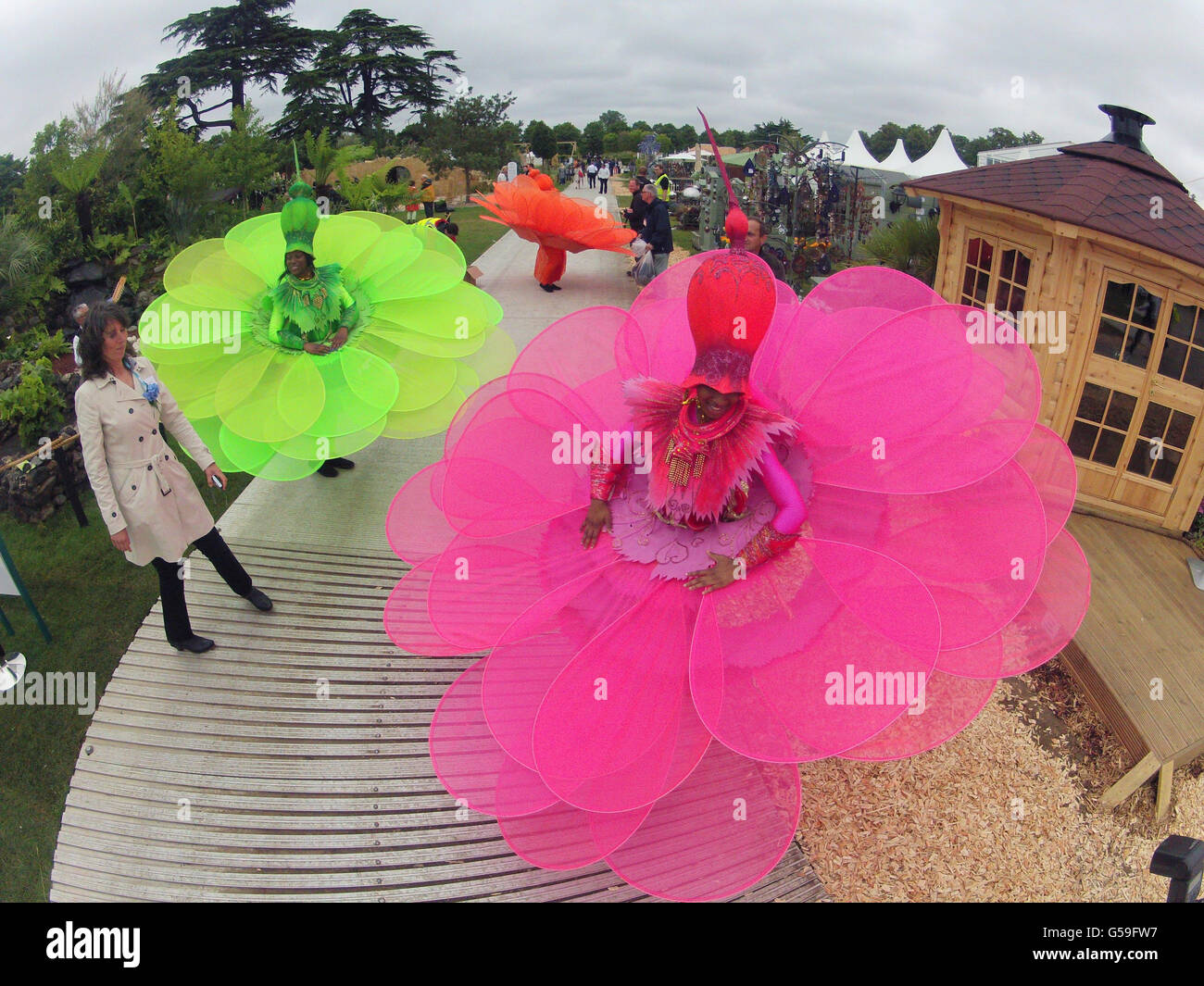 Rhs hampton court palace flower show 2012 hi-res stock photography and ...