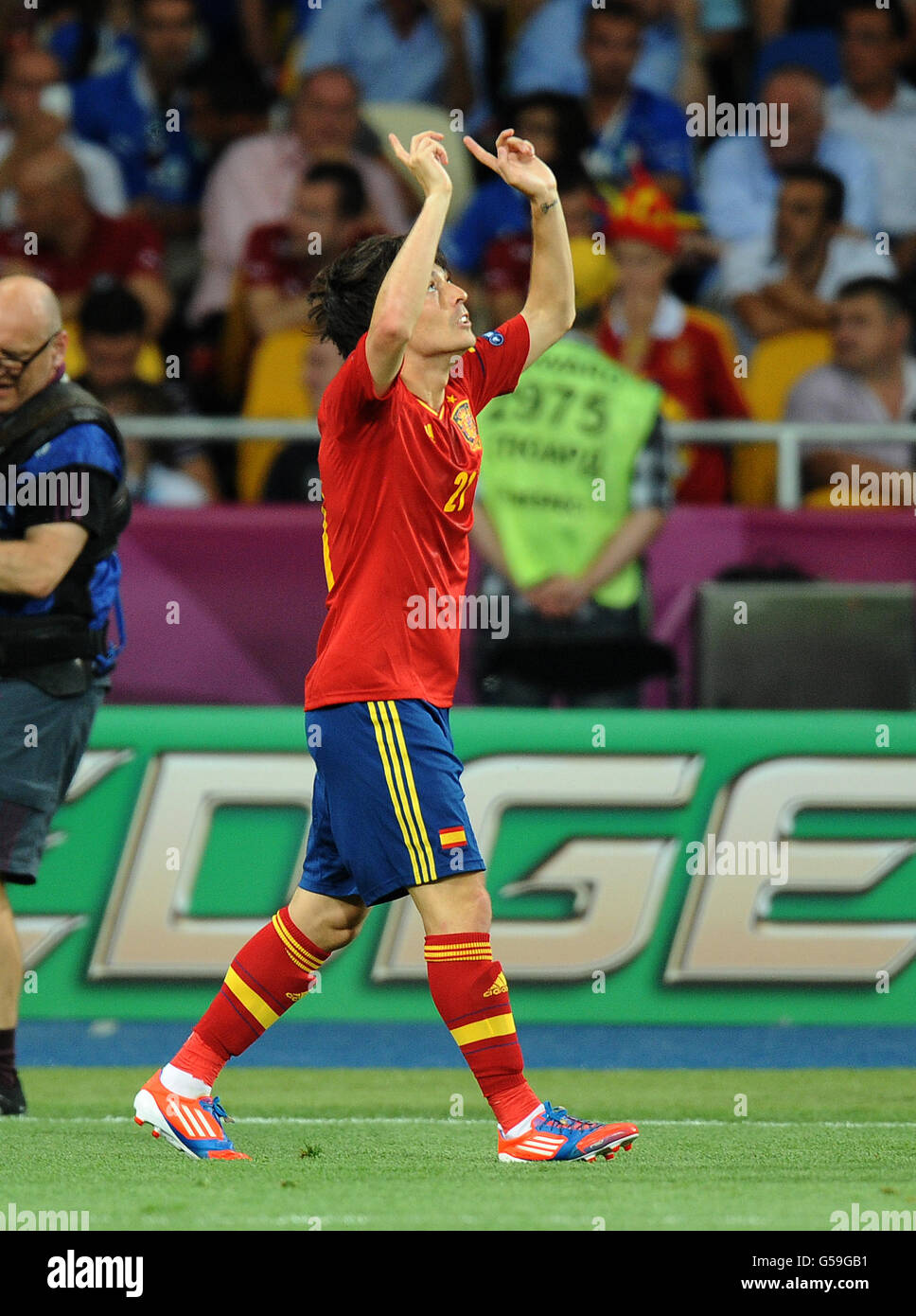 David silva spain 2012 final hi-res stock photography and images - Alamy