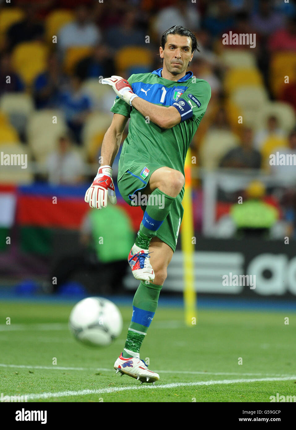 Soccer - UEFA Euro 2012 - Final - Spain v Italy - Olympic Stadium ...
