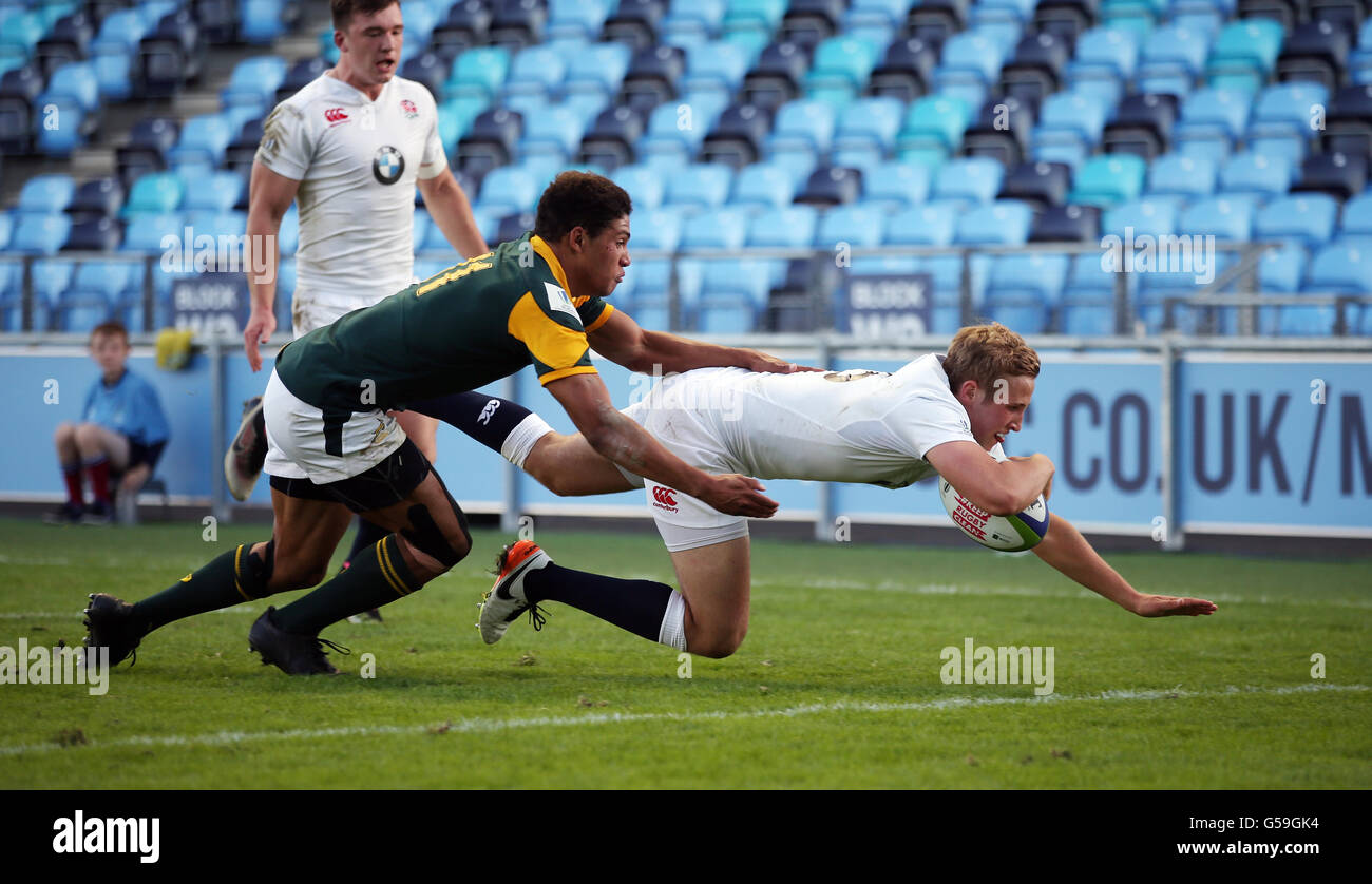 Max Malins Rugby High Resolution Stock Photography and Images - Alamy