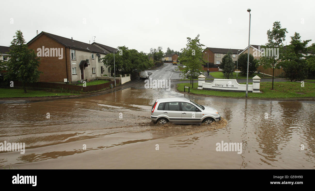 Amber flood warning hi-res stock photography and images - Alamy
