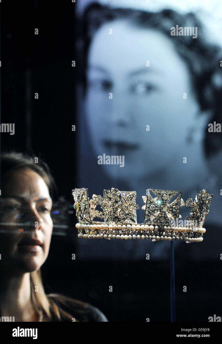 Royal diamonds on display Stock Photo - Alamy