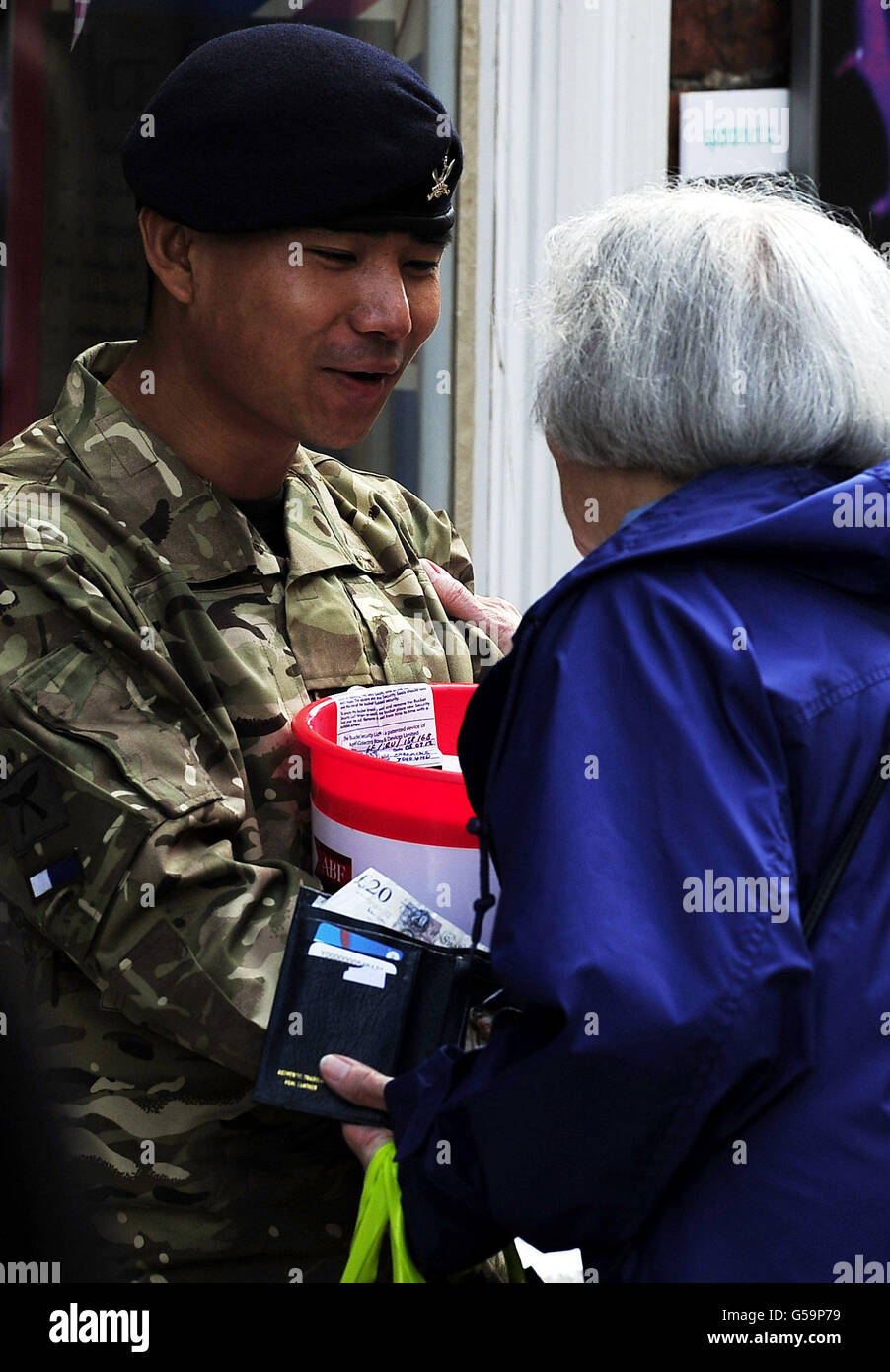 Regiment parade hi-res stock photography and images - Alamy