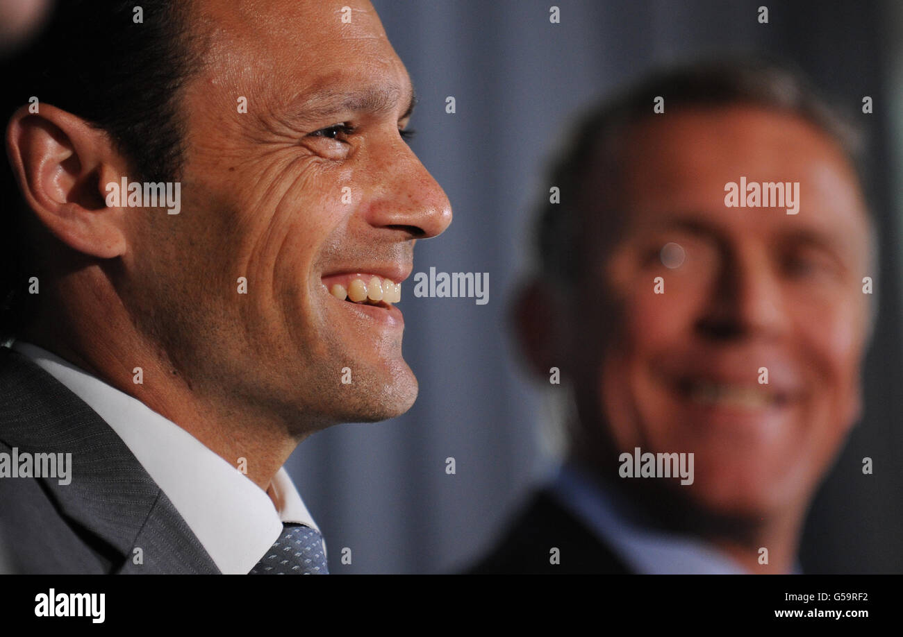 Mark ramprakash left announces his retirement from first class cricket ...